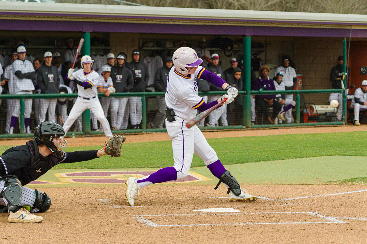 Two-straight! UMHB baseball picks up second straight Top 25 win in 12-9 ...