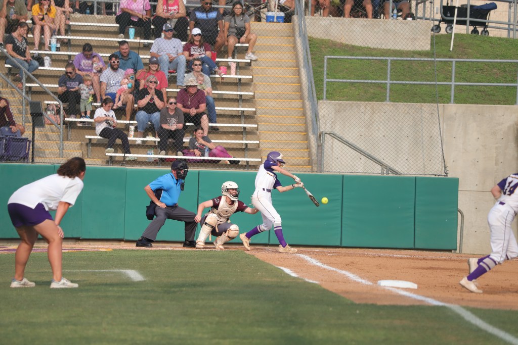 6-run 7th inning lifts No. 4 seed McMurry to 7-3 win over UMHB Softball ...