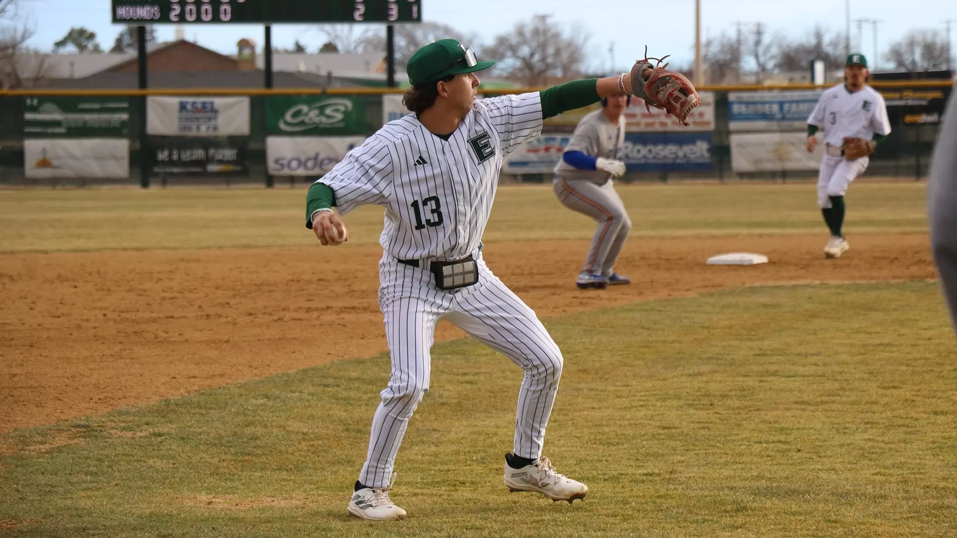 UMHB Baseball secures transfer commitments from LHP Ryan Rhea, INF ...